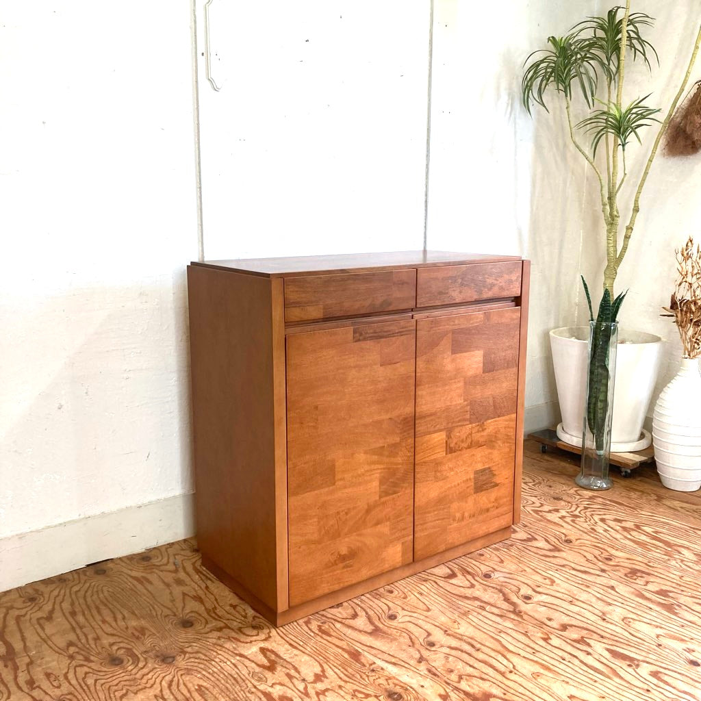 source プーロ / PUROサイドボード 084 未使用 展示品 収納 べリーゼ 無垢材 木 引出し 扉 中古 安い