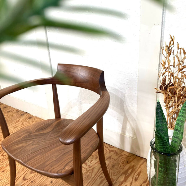 飛騨産業 / HIDA WAVOK クレセント / CRESCENT アームチェア 佐々木敏光 中古 国産 上質 曲木 美しい ウォールナット