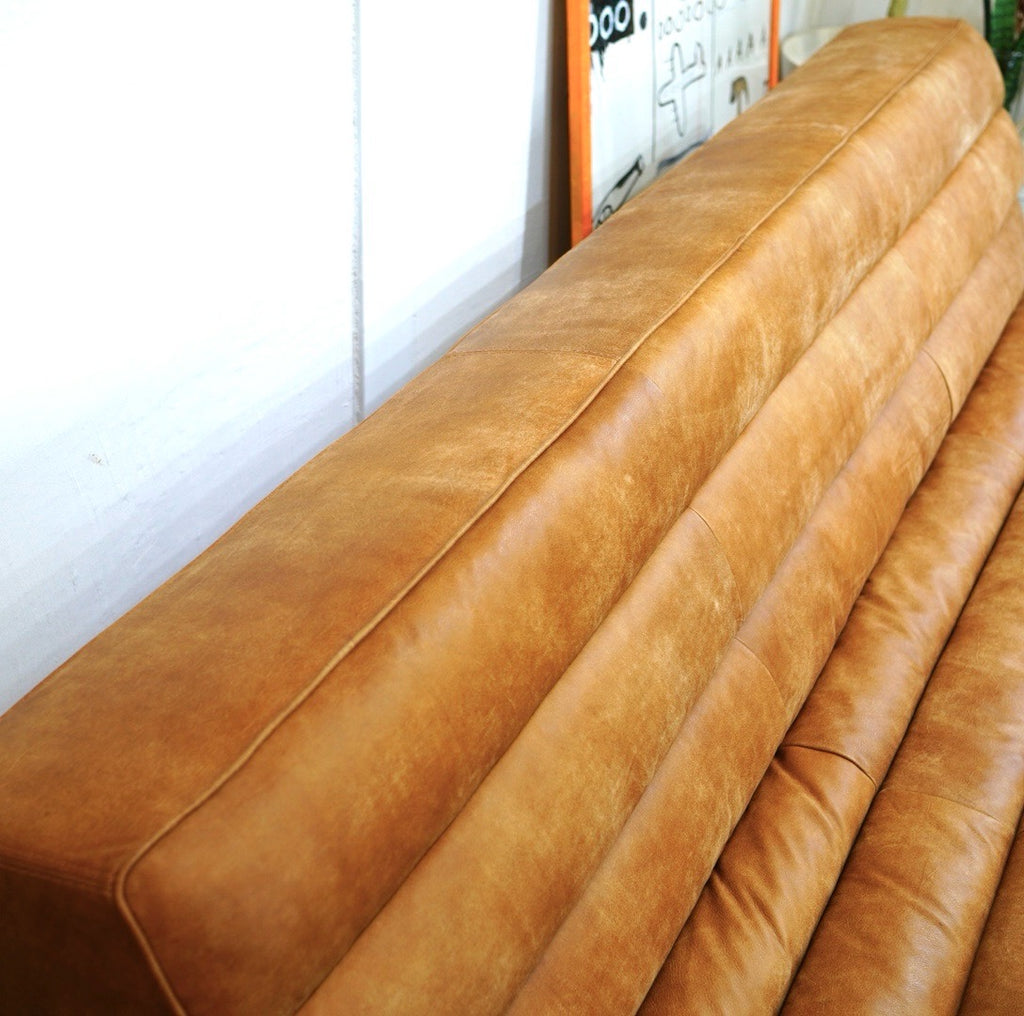 クラッシュゲート / CRASH GATE タブーレザーワークス ゼファー 3人掛け レザー ソファ ヴィンテージ調 キャラメル色 大きい – RESTYLE