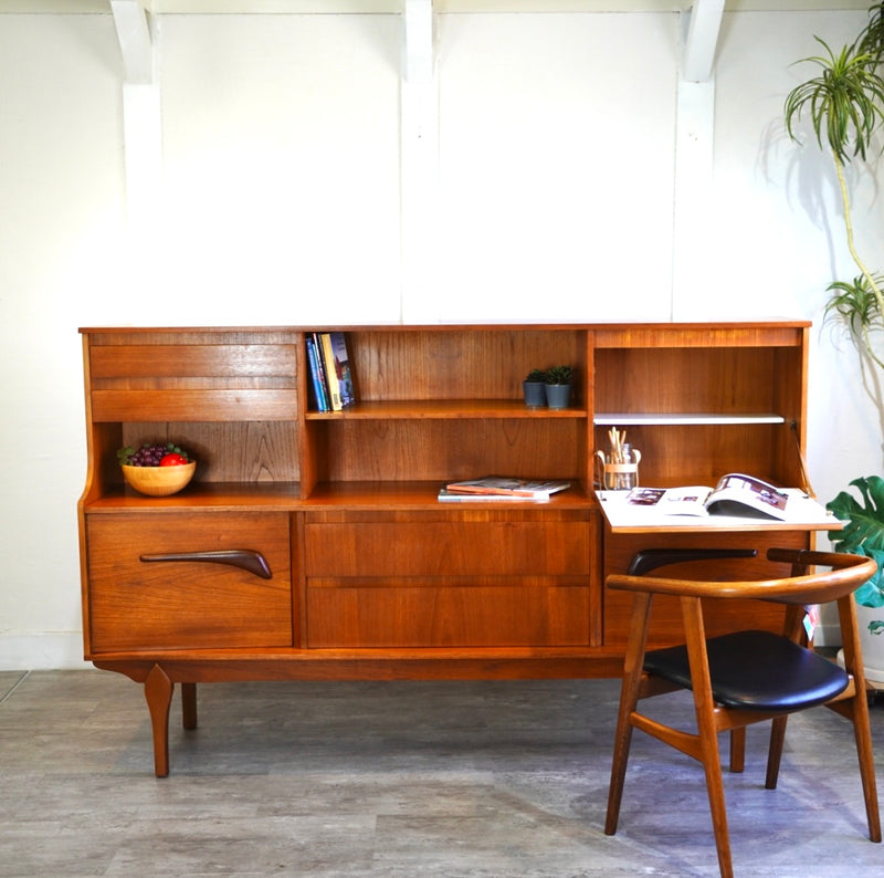 ジェンティーク / Jentique 英国ヴィンテージ サイドボード イギリス 中古 収納 北欧風 チーク カッコいい