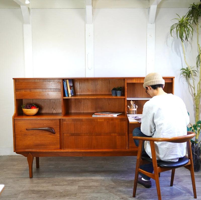 ジェンティーク / Jentique 英国ヴィンテージ サイドボード イギリス 中古 収納 北欧風 チーク カッコいい