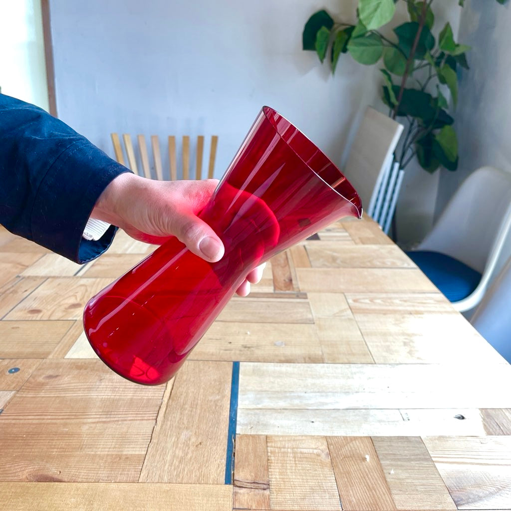 ヌータヤルヴィ Nuutajarvi カイ・フランク Kaj Franck カルテルシェーカー 1620 赤 レッド 北欧ヴィンテージ 中古